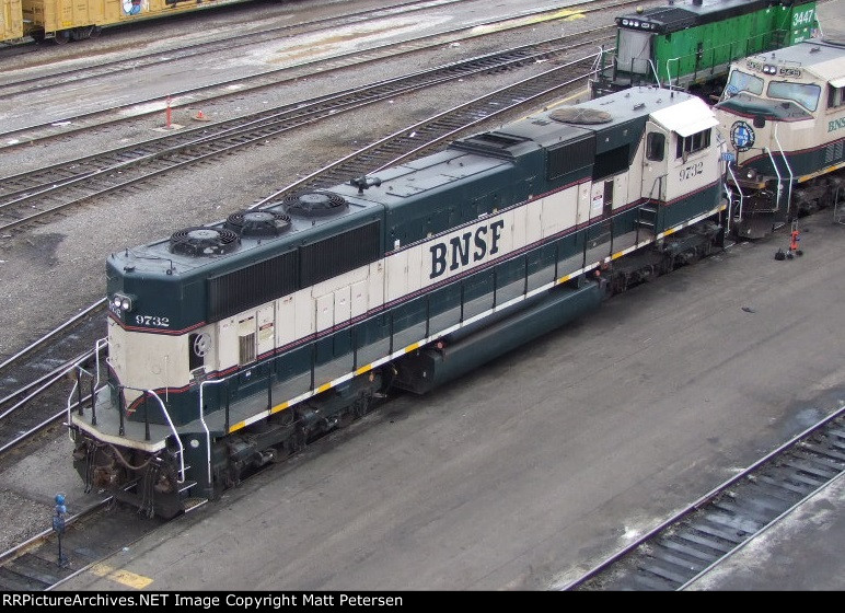 BNSF 9732
